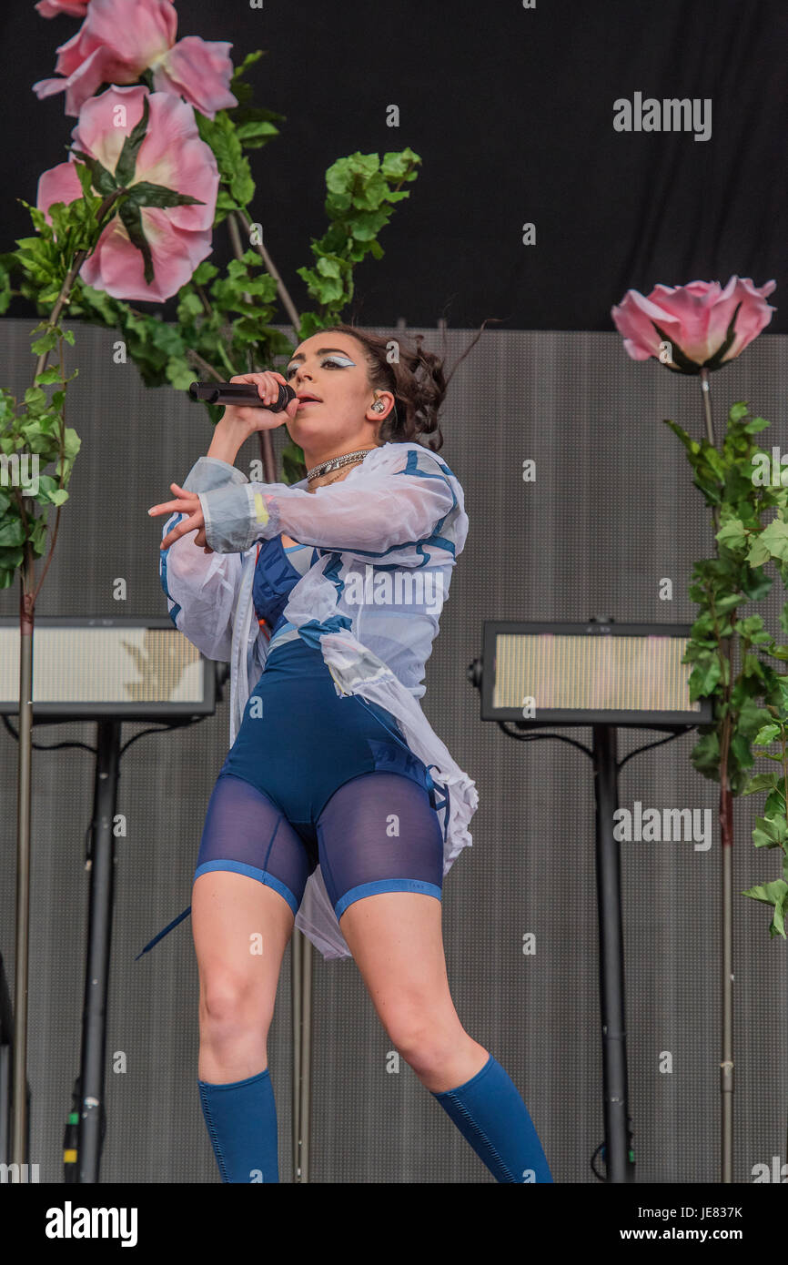 Charli xcx glastonbury hi-res stock photography and images - Alamy