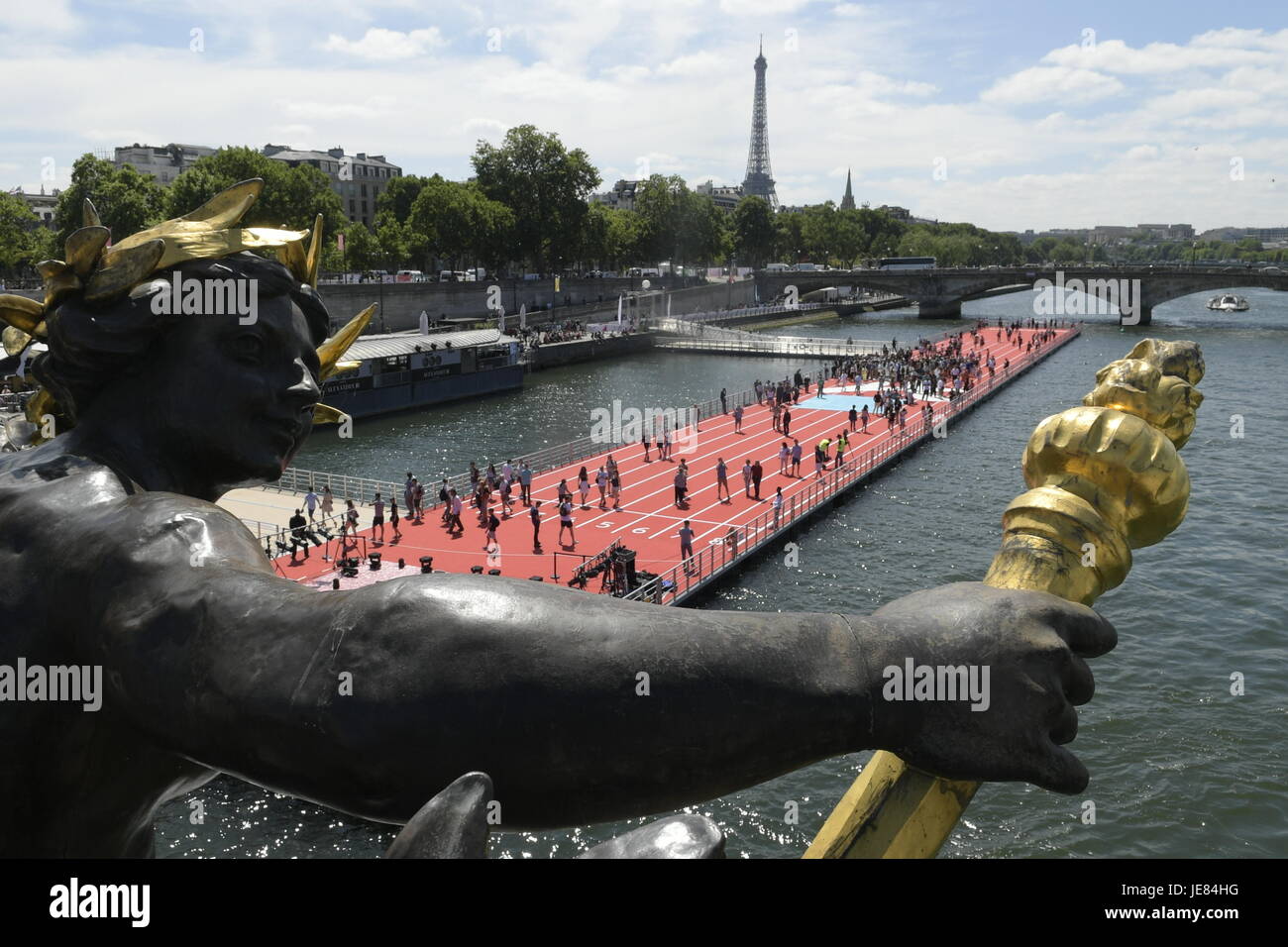 Paris, France. 23rd Jun, 2017. Paris celebrates Olympism. Running track ...
