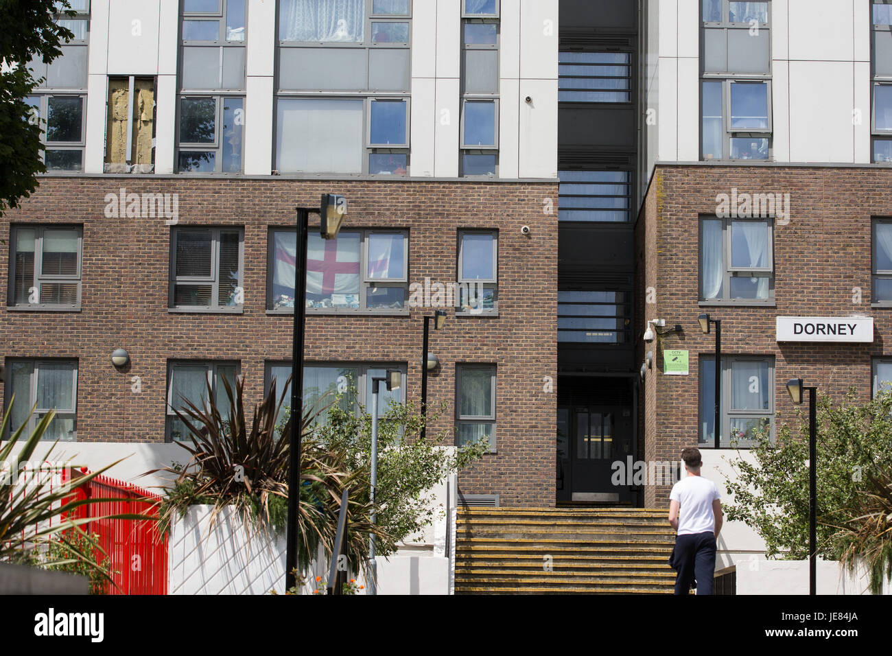 Burnham tower on the chalcots estate in camden hi-res stock photography ...