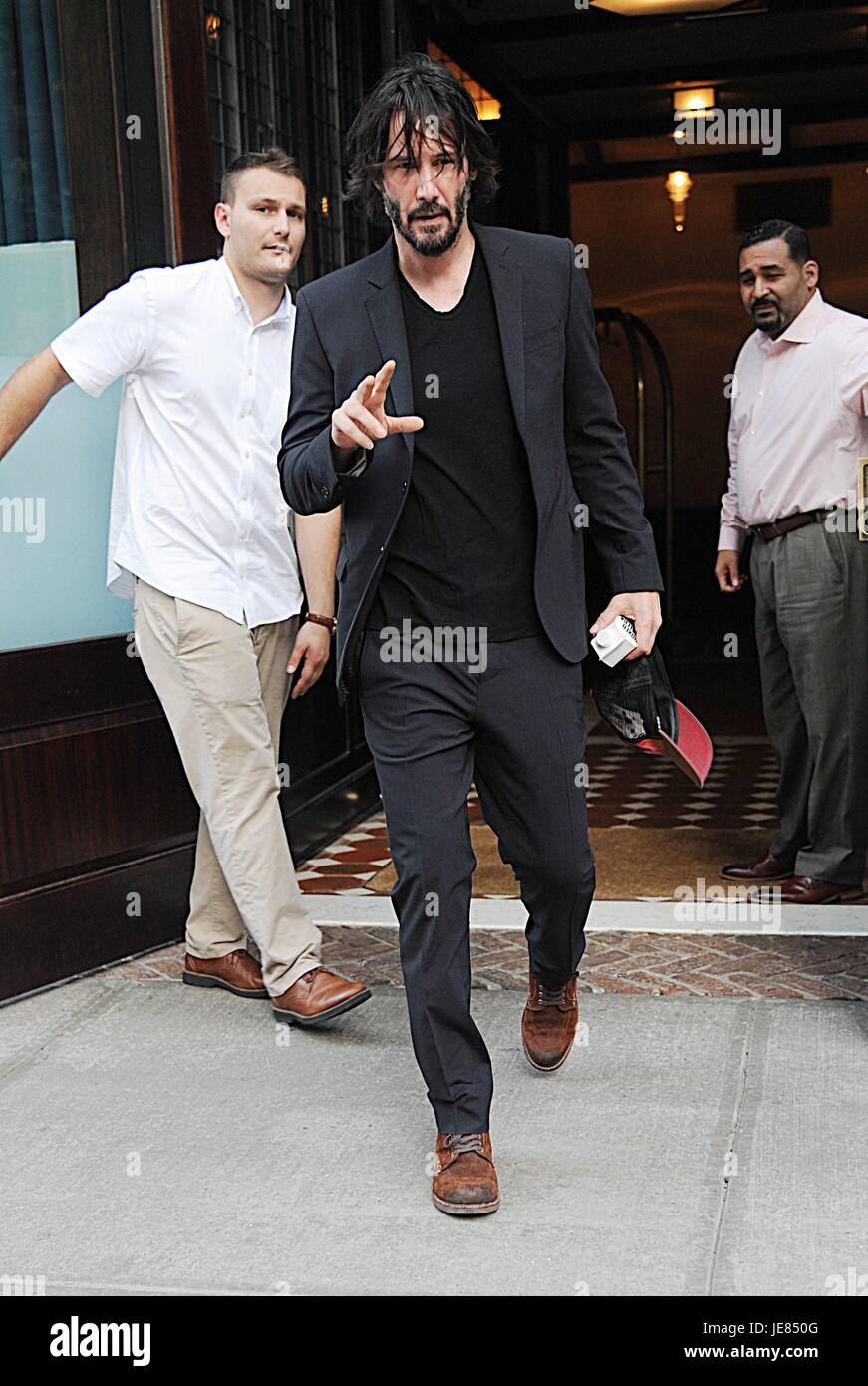 New York, NY, USA. 22nd June, 2017. Keanu Reeves out and about for ...