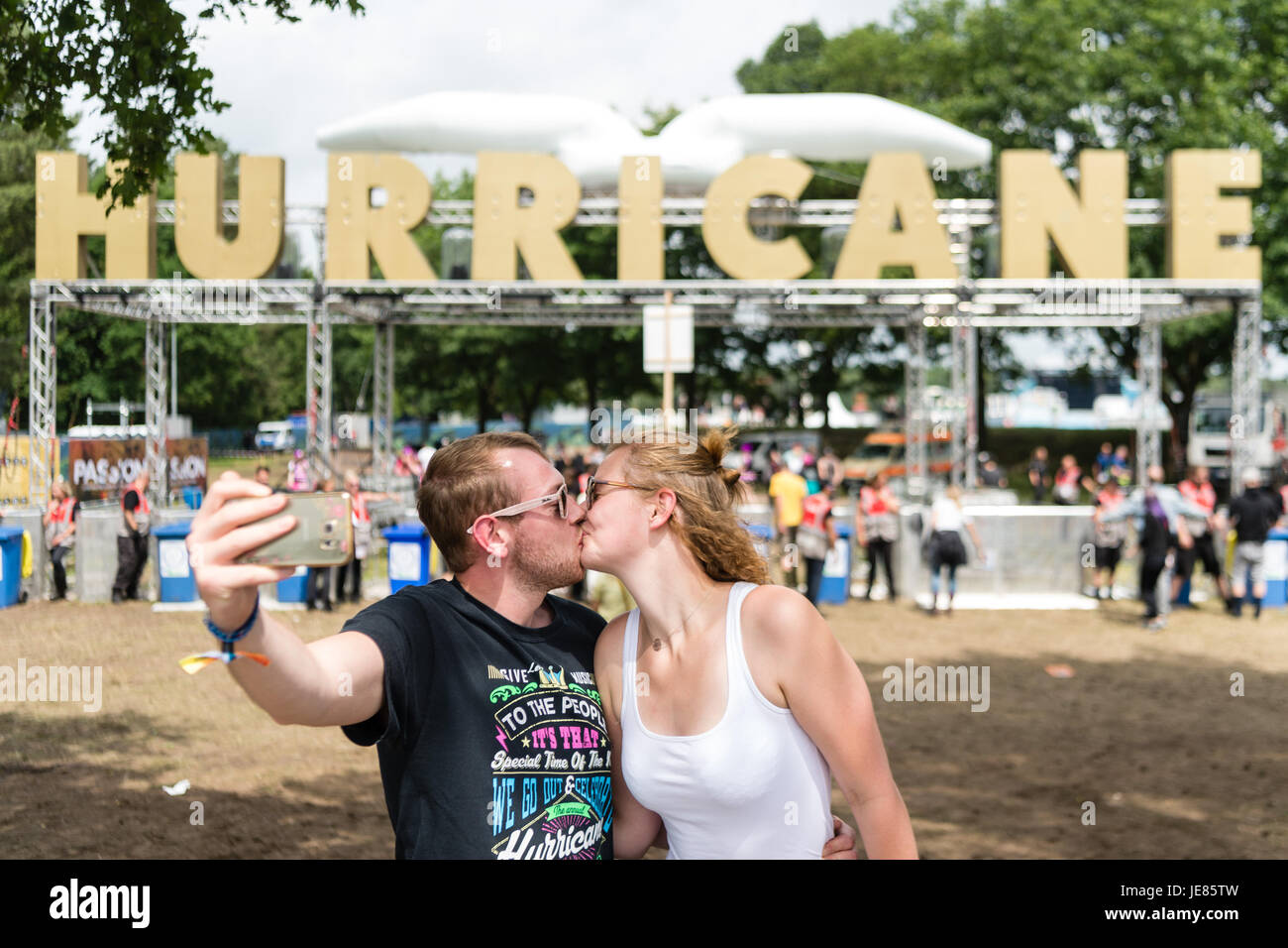 Scheessel, Germany. 23rd June, 2017. Lukas and Janina take as selfie on ...