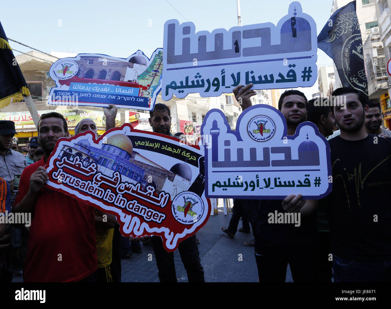 Gaza City, The Gaza Strip, Palestine. 23rd June, 2017. Palestinians ...