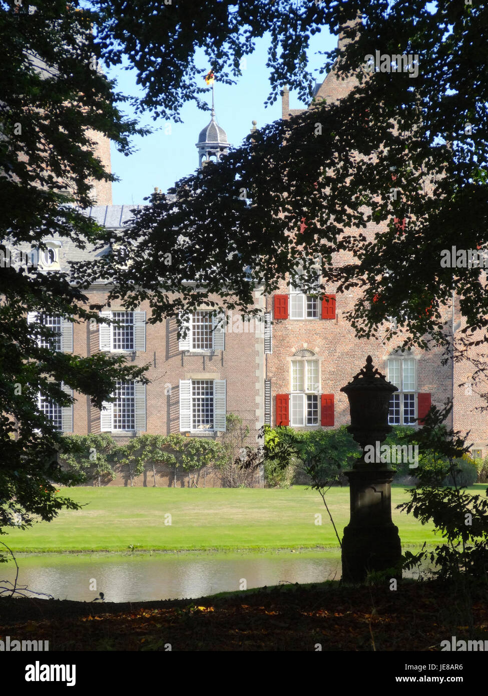 Kasteel rechteren hi-res stock photography and images - Alamy