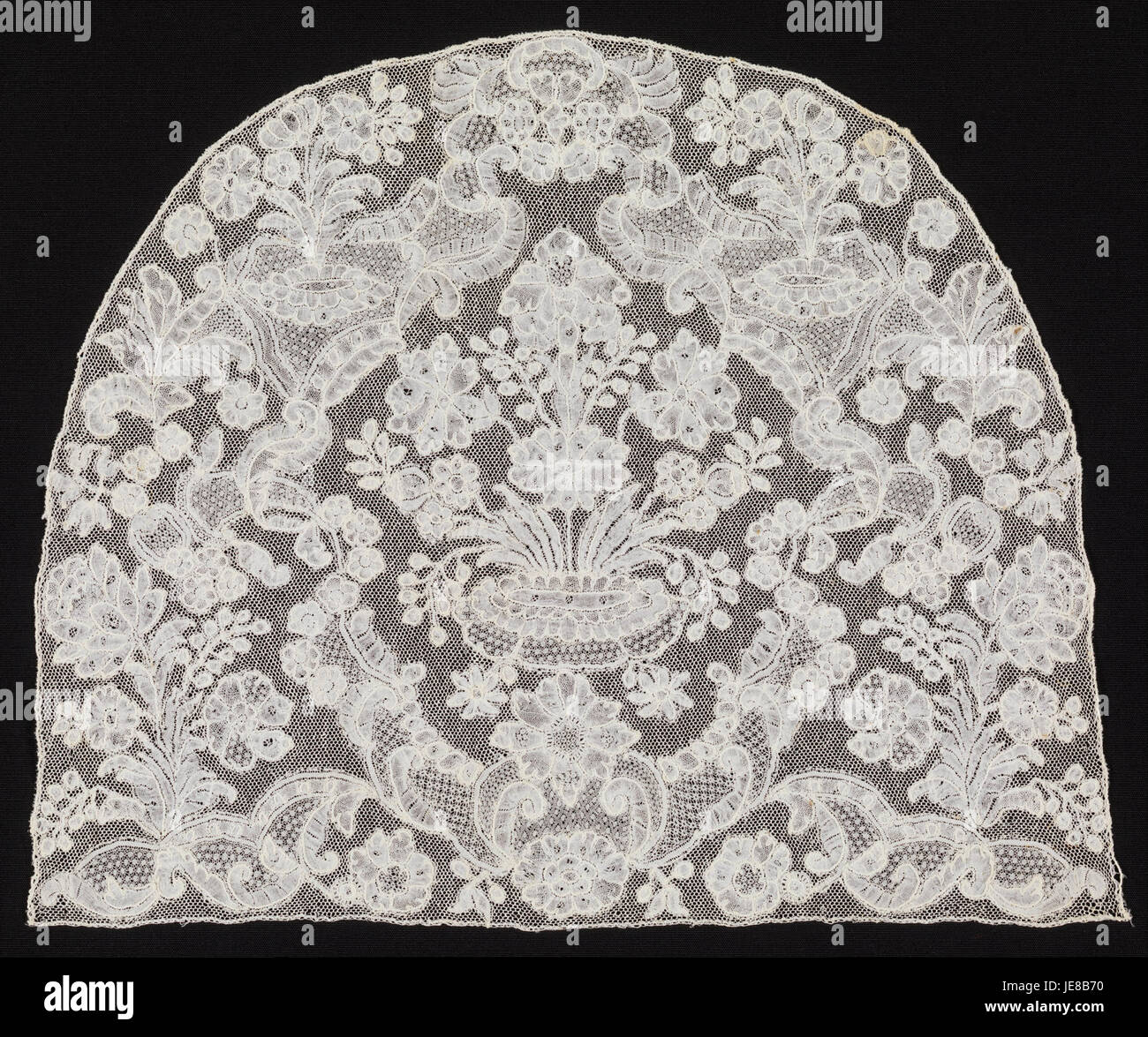 Decorative crown design hi-res stock photography and images - Alamy