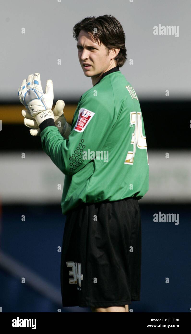 Ipswich goalkeeper hi-res stock photography and images - Alamy