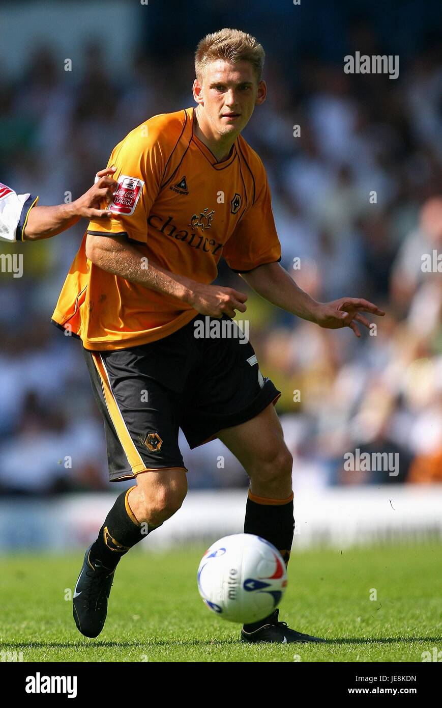 DANIEL JONES WOLVERHAMPTON WANDERERS FC ELLAND ROAD LEEDS ENGLAND 10 ...