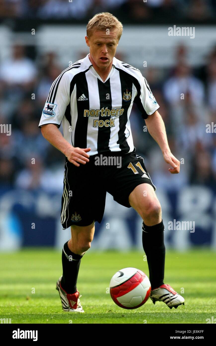 Damien duff newcastle hi-res stock photography and images - Alamy