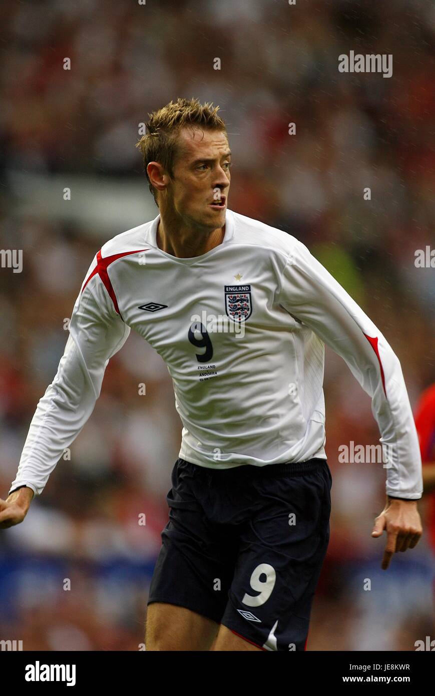 PETER CROUCH ENGLAND & LIVERPOOL FC OLD TRAFFORD MANCHESTER ENGLAND 02 ...