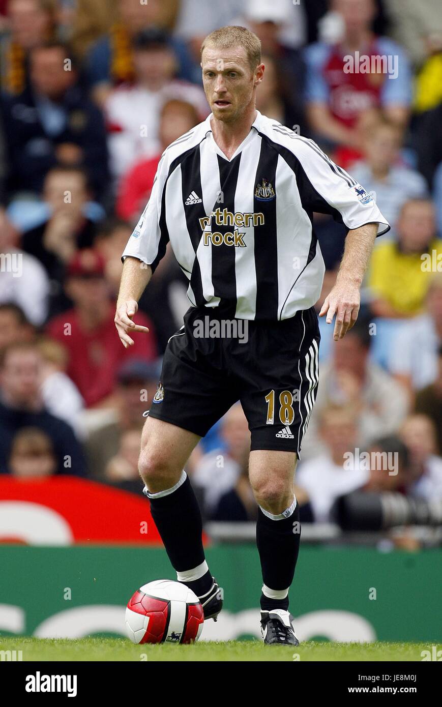 CRAIG MOORE NEWCASTLE UNITED FC VILLA PARK ASTON BIRMINGAM ENGLAND 27 ...