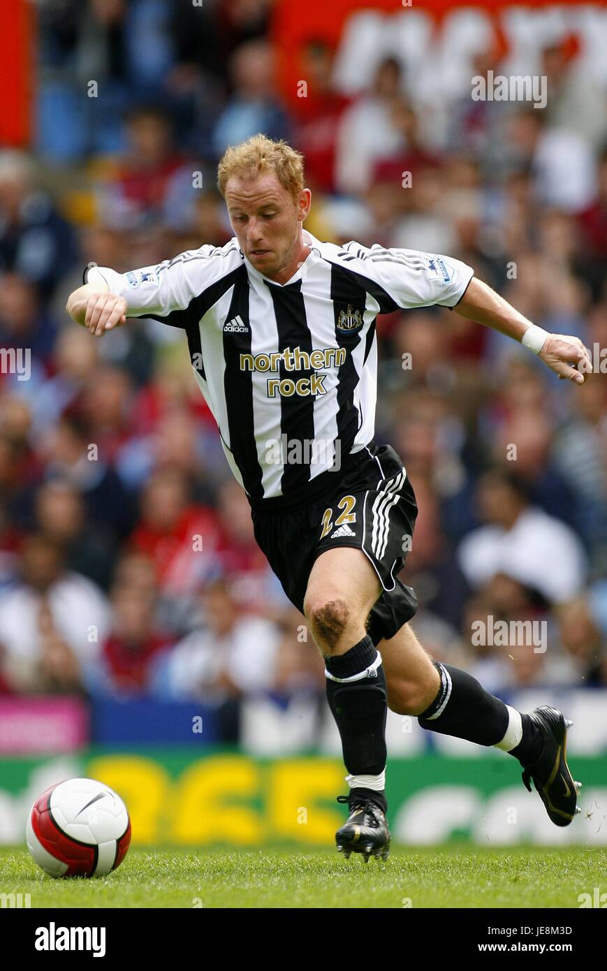 NICKY BUTT NEWCASTLE UNITED FC VILLA PARK ASTON BIRMINGAM ENGLAND 27 ...