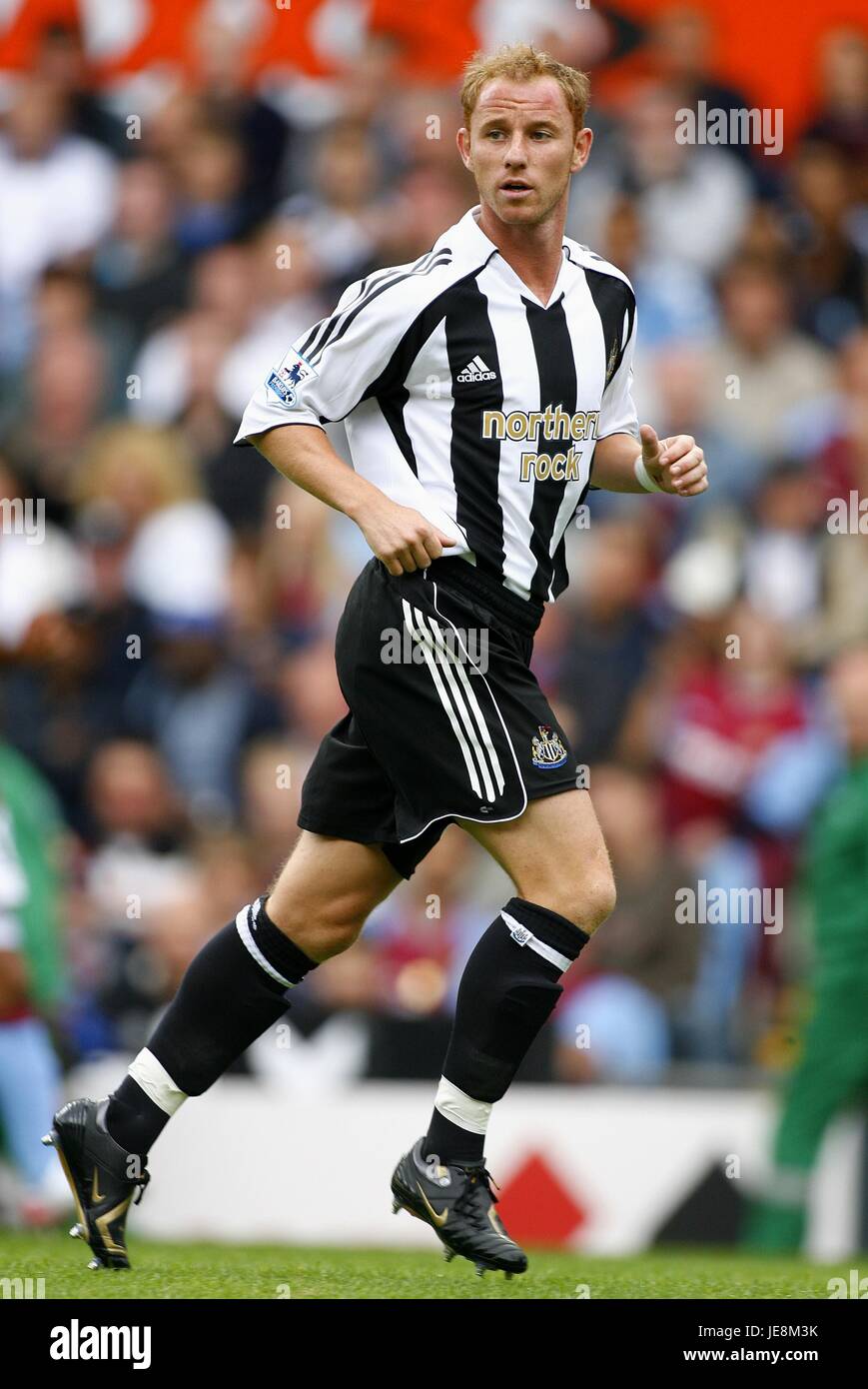 NICKY BUTT NEWCASTLE UNITED FC VILLA PARK ASTON BIRMINGAM ENGLAND 27 ...
