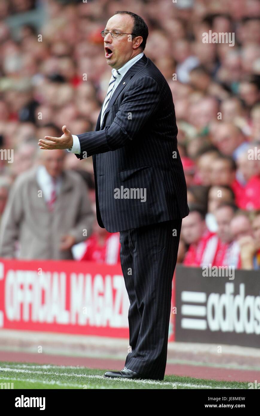 RAFAEL BENITEZ LIVERPOOL FC COACH ANFIELD LIVERPOOL ENGLAND 26 August ...