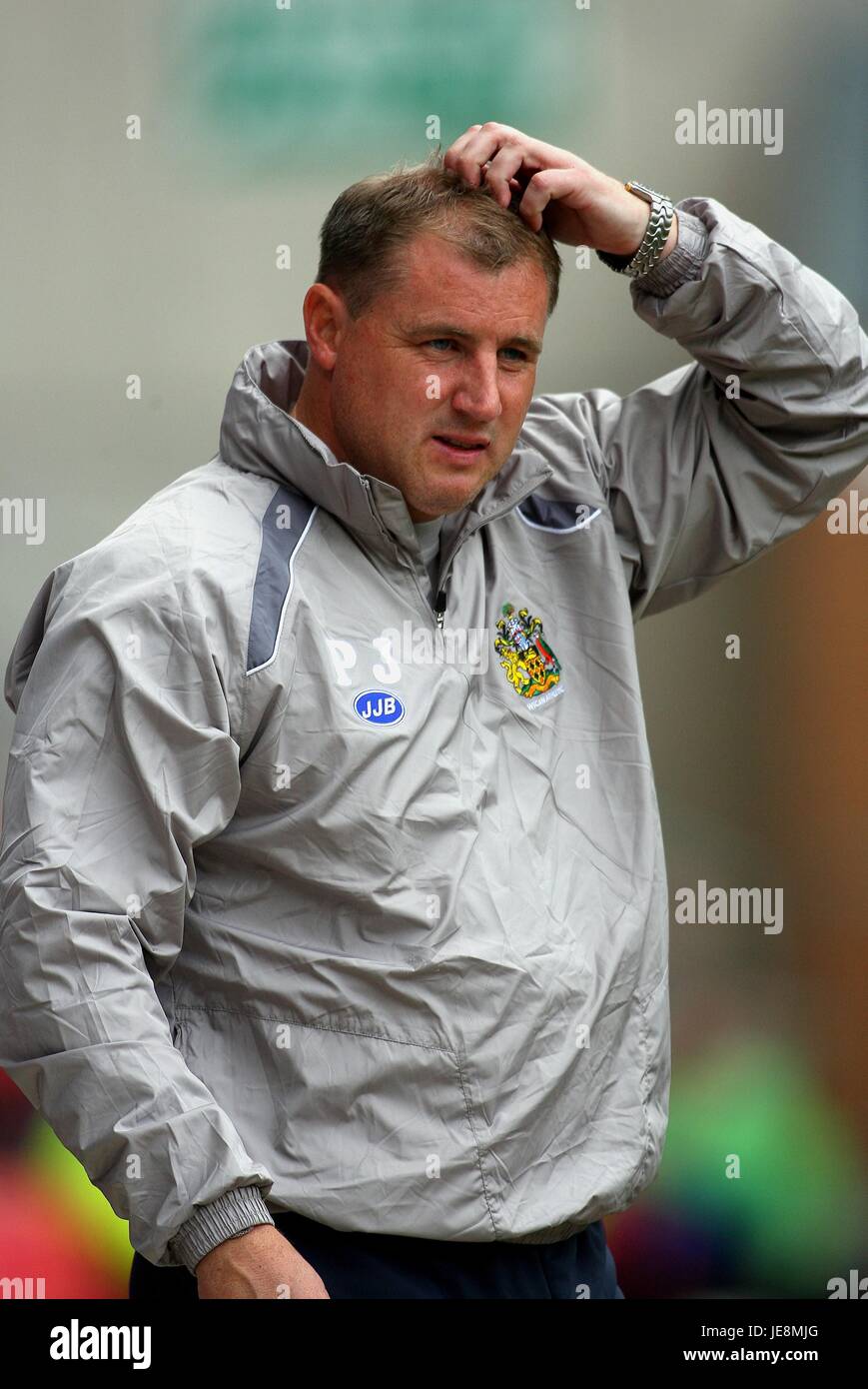 Paul jewell wigan manager hi-res stock photography and images - Alamy