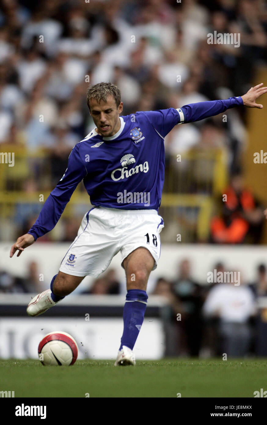 PHIL NEVILLE EVERTON CAPTAIN WHITE HART LANE LONDON ENGLAND 26 August ...