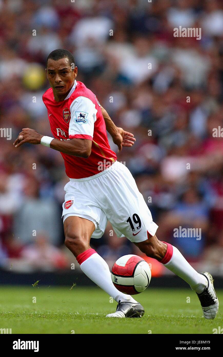 GILBERTO SILVA ARSENAL FC EMIRATES STADIUM ARSENAL LONDON 19 August ...