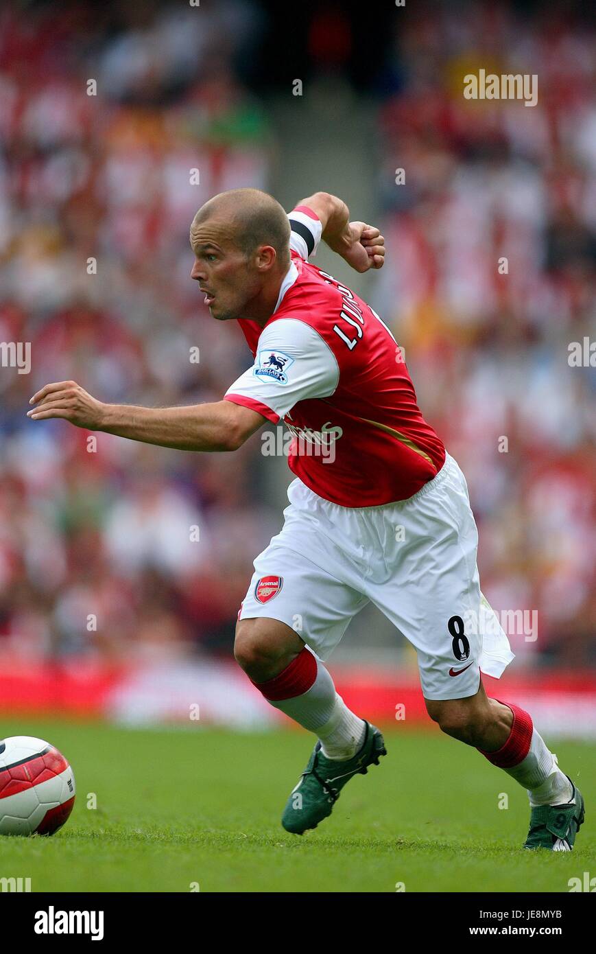 Football freddie ljungberg hi-res stock photography and images - Alamy