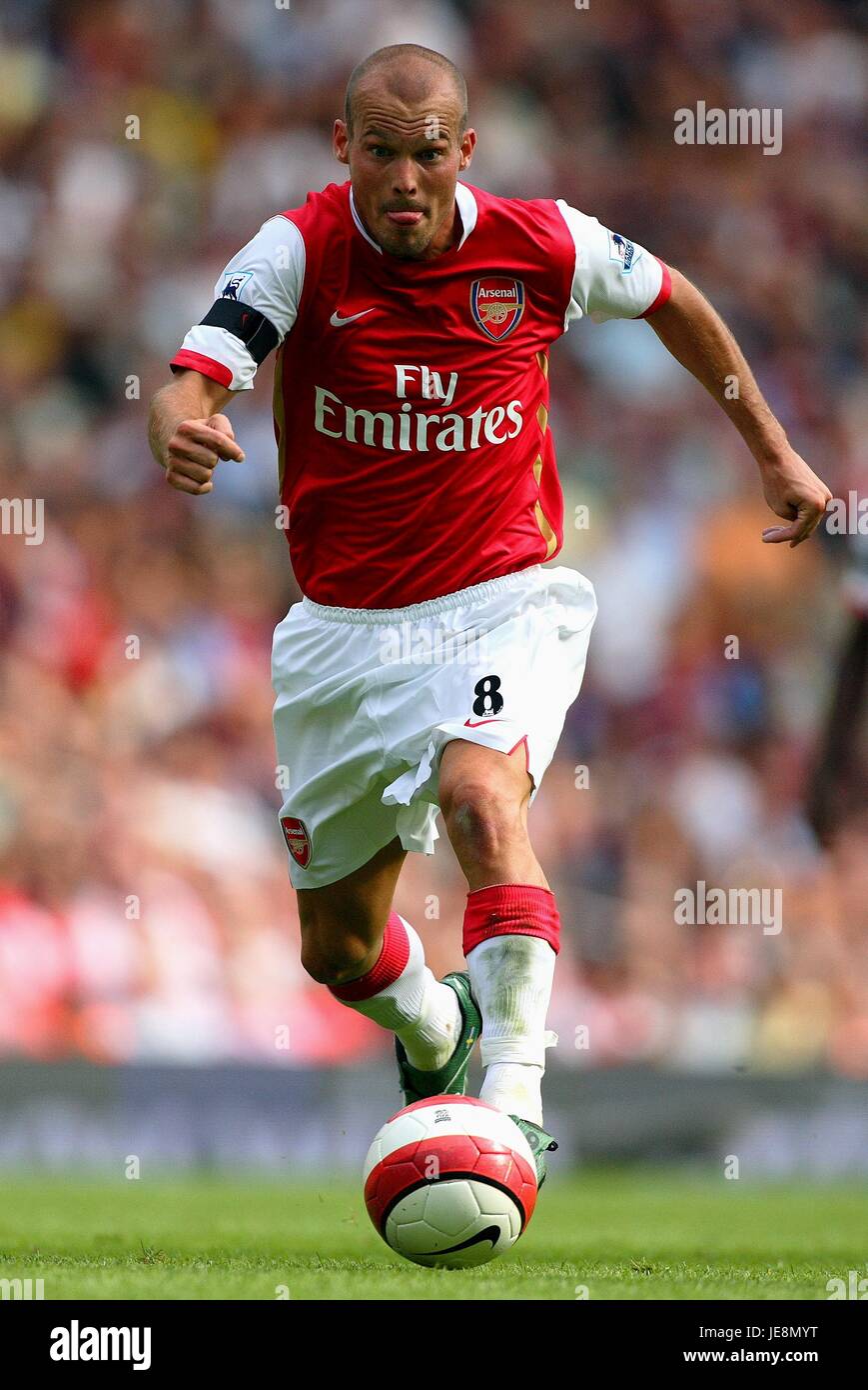 Football freddie ljungberg hi-res stock photography and images - Alamy