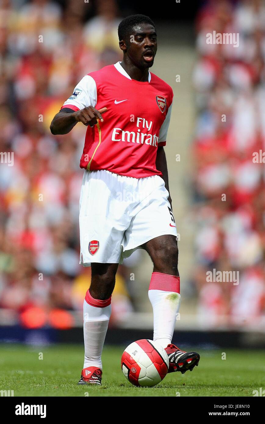 Emirates stadium kolo toure hi-res stock photography and images - Alamy
