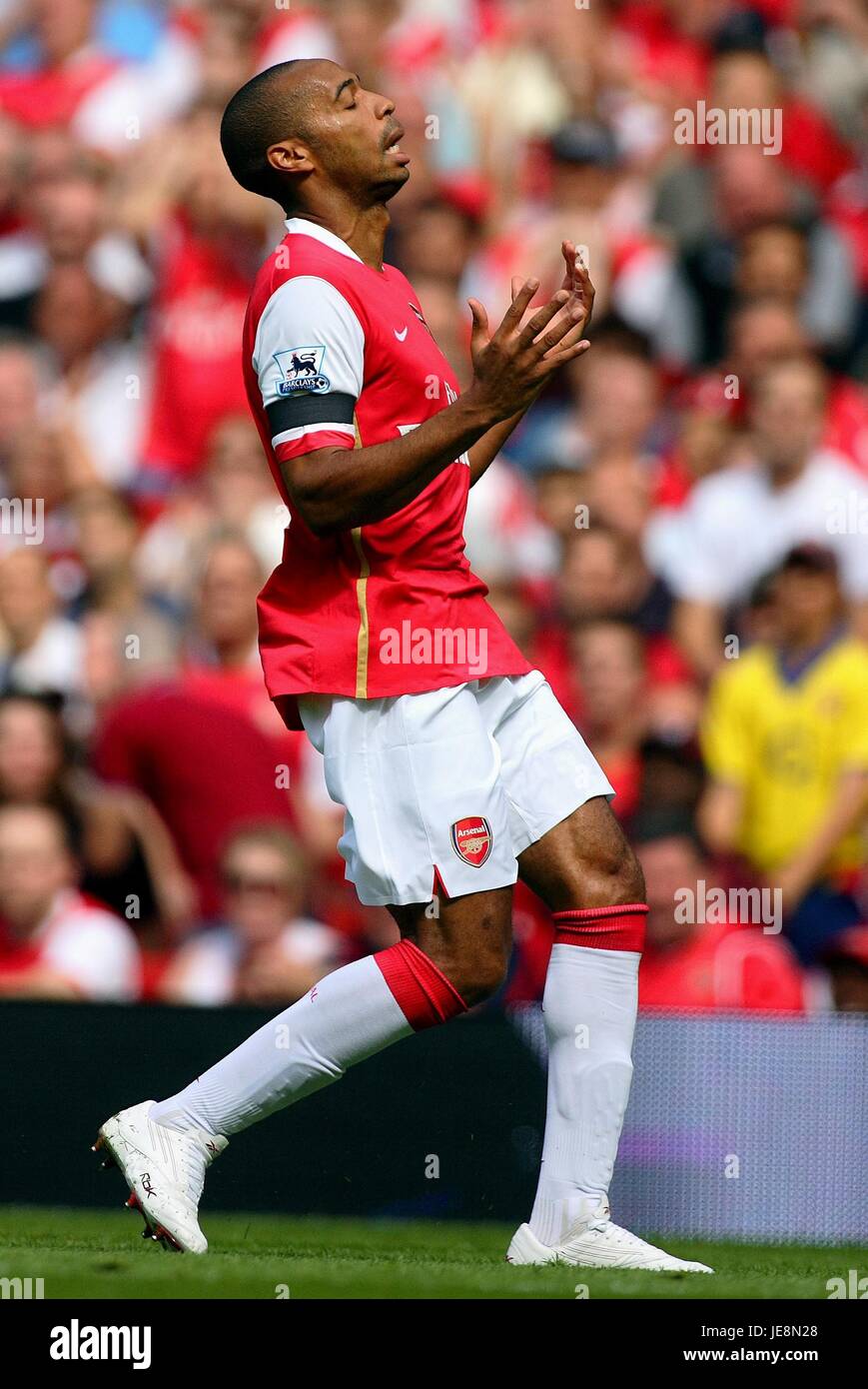 THIERRY HENRY ARSENAL FC EMIRATES STADIUM ARSENAL LONDON 19 August 2006 ...