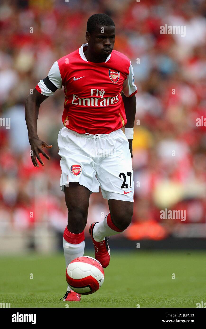 Emirates stadium emmanuel eboue hi-res stock photography and images - Alamy