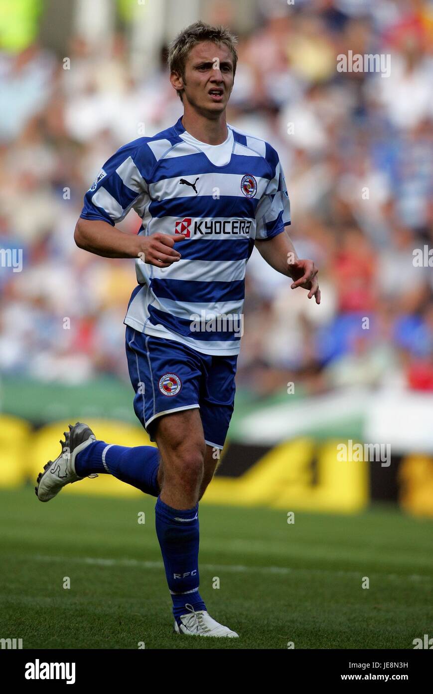 KEVIN DOYLE READING FC THE MADEJSKI STADIUM READING ENGLAND 19 August ...
