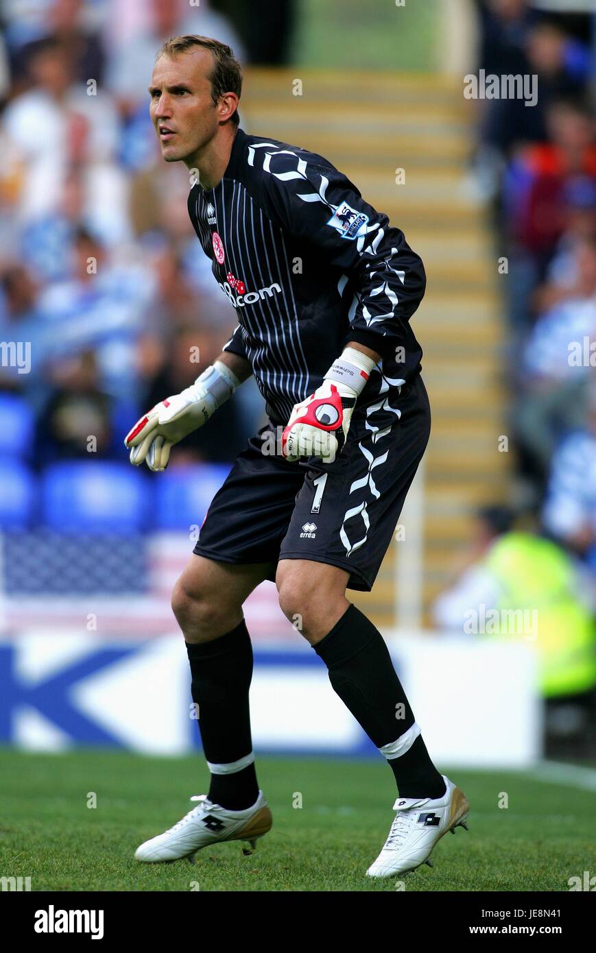 MARK SCHWARZER MIDDLESBROUGH FC THE MADEJSKI STADIUM READING ENGLAND 19 ...