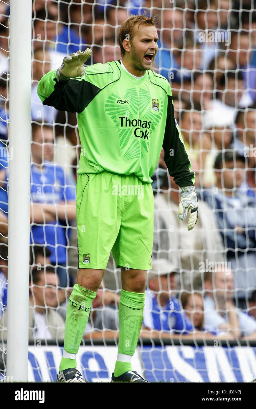 NICKY WEAVER MANCHESTER CITY FC STAMFORD BRIDGE CHELSEA LONDON ENGLAND ...