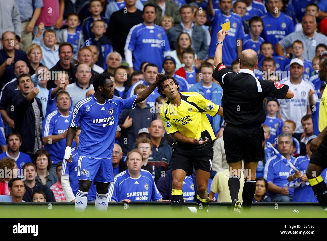 Essien chelsea goal hi-res stock photography and images - Alamy