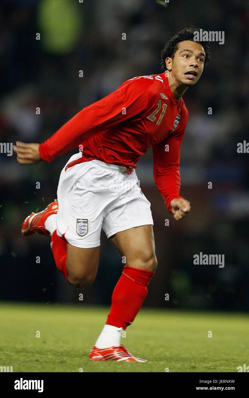 KIERAN RICHARDSON ENGLAND & MANCHESTER UNITED FC OLD TRAFFORD ...