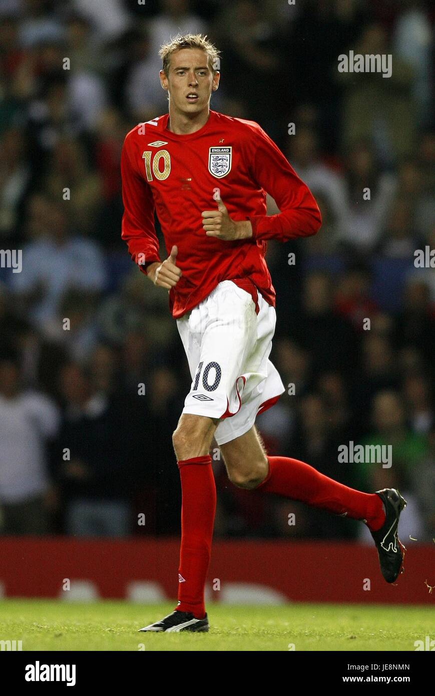 PETER CROUCH ENGLAND & LIVERPOOL FC OLD TRAFFORD MANCHESTER ENGLAND 16 ...