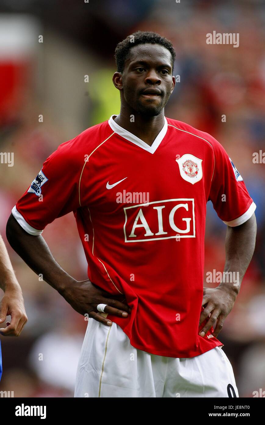LOUIS SAHA MANCHESTER UNITED FC OLD TRAFFORD MANCHESTER ENGLAND 12 ...