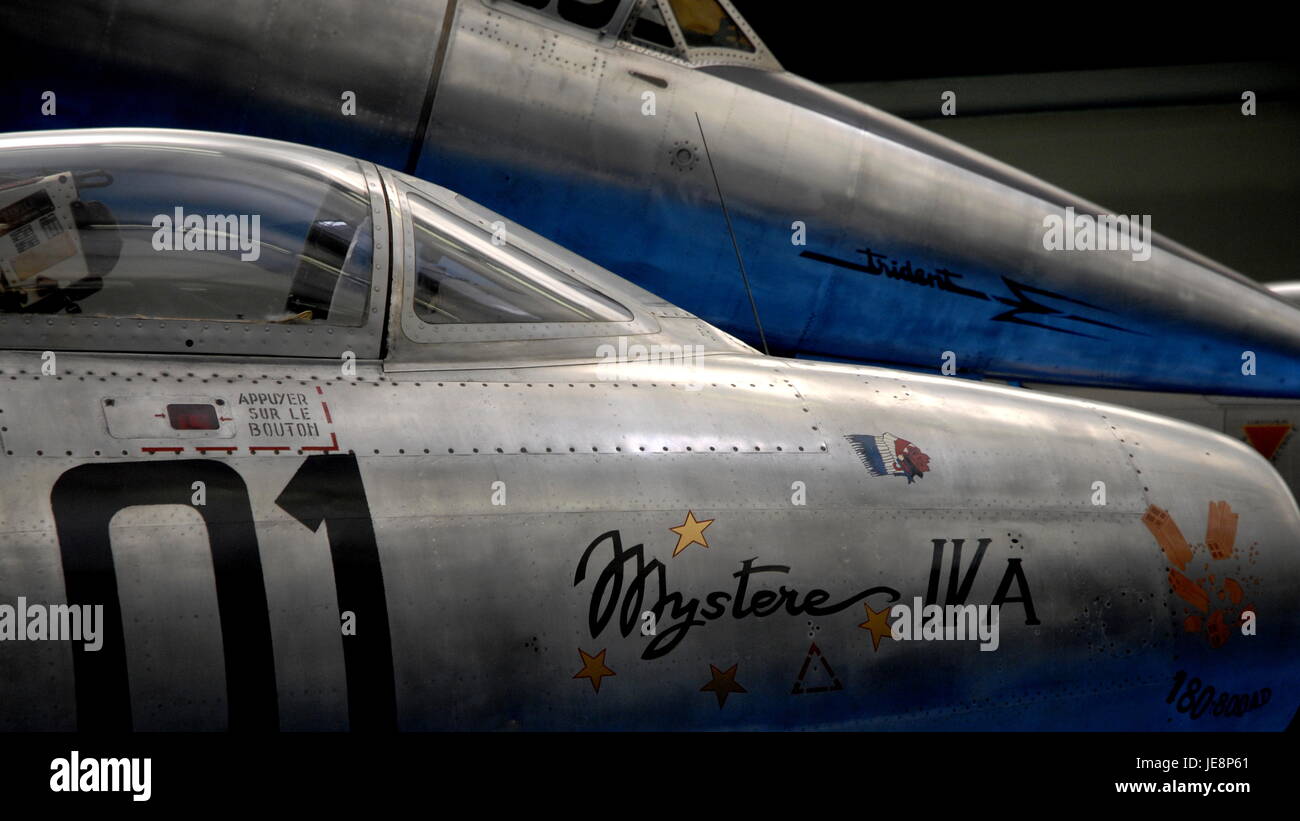 French trident plane in le bourget museum hi-res stock photography and ...