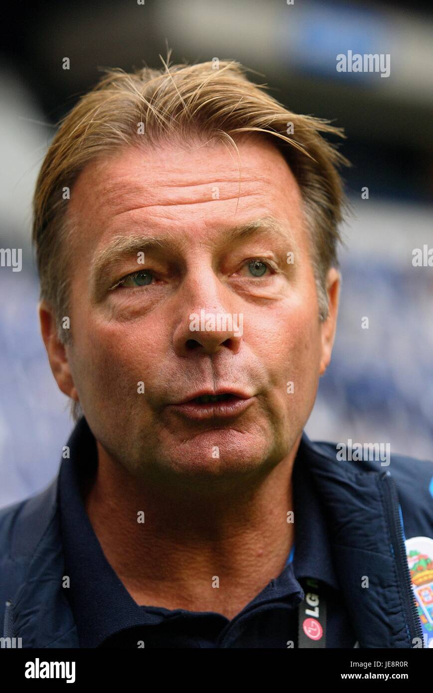 Fc porto manager hi-res stock photography and images - Alamy