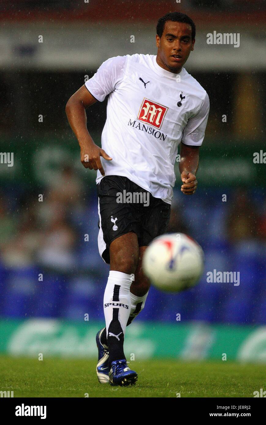 TOM HUDDLESTONE TOTTENHAM HOTSPUR FC ST ANDREWS BIRMINGHAM ENGLAND 22 ...