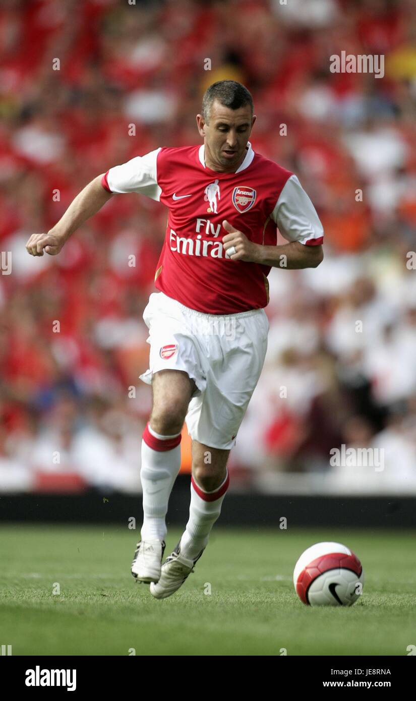 NIGEL WINTERBURN ARSENAL FC ASHBURTON GROVE STADIUM LONDON ENGLAND 22 ...