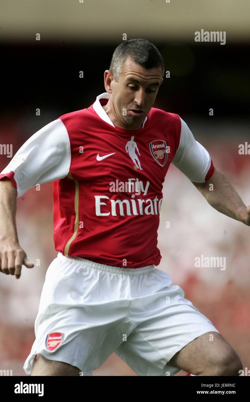 NIGEL WINTERBURN ARSENAL FC ASHBURTON GROVE STADIUM LONDON ENGLAND 22 ...