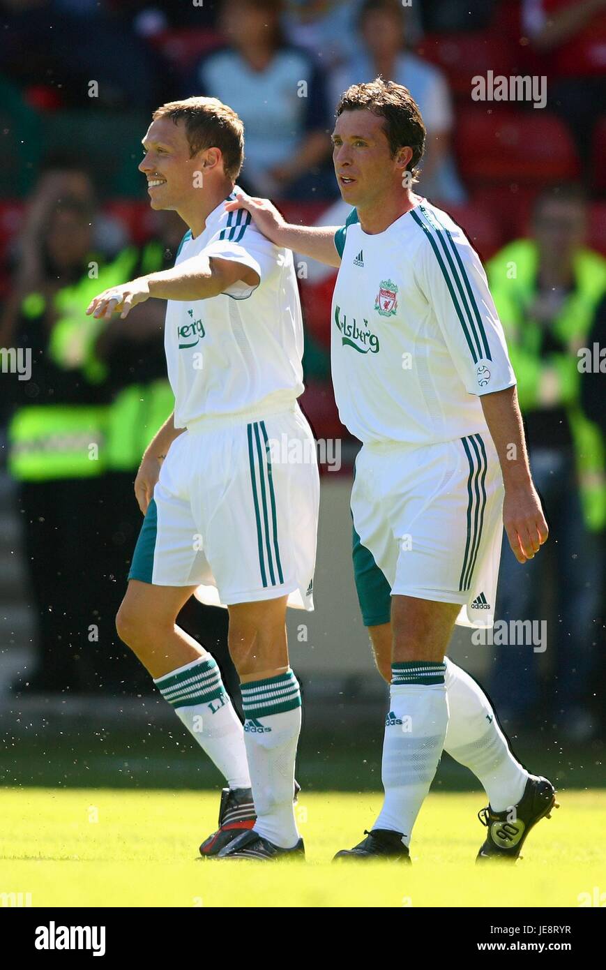 Craig bellamy robbie fowler liverpool hi-res stock photography and ...