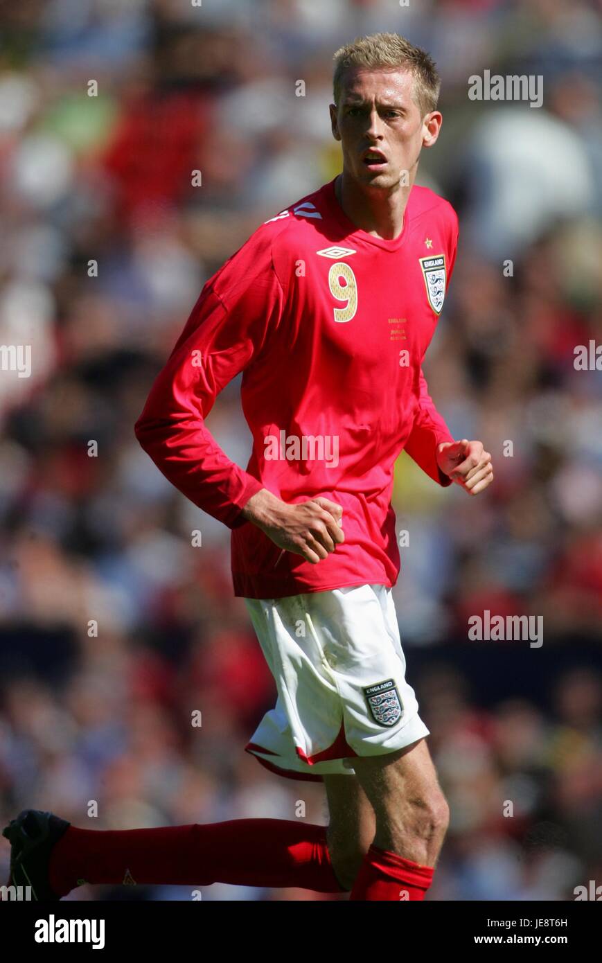 PETER CROUCH ENGLAND & LIVERPOOL FC OLD TRAFFORD MANCHESTER ENGLAND 03 ...