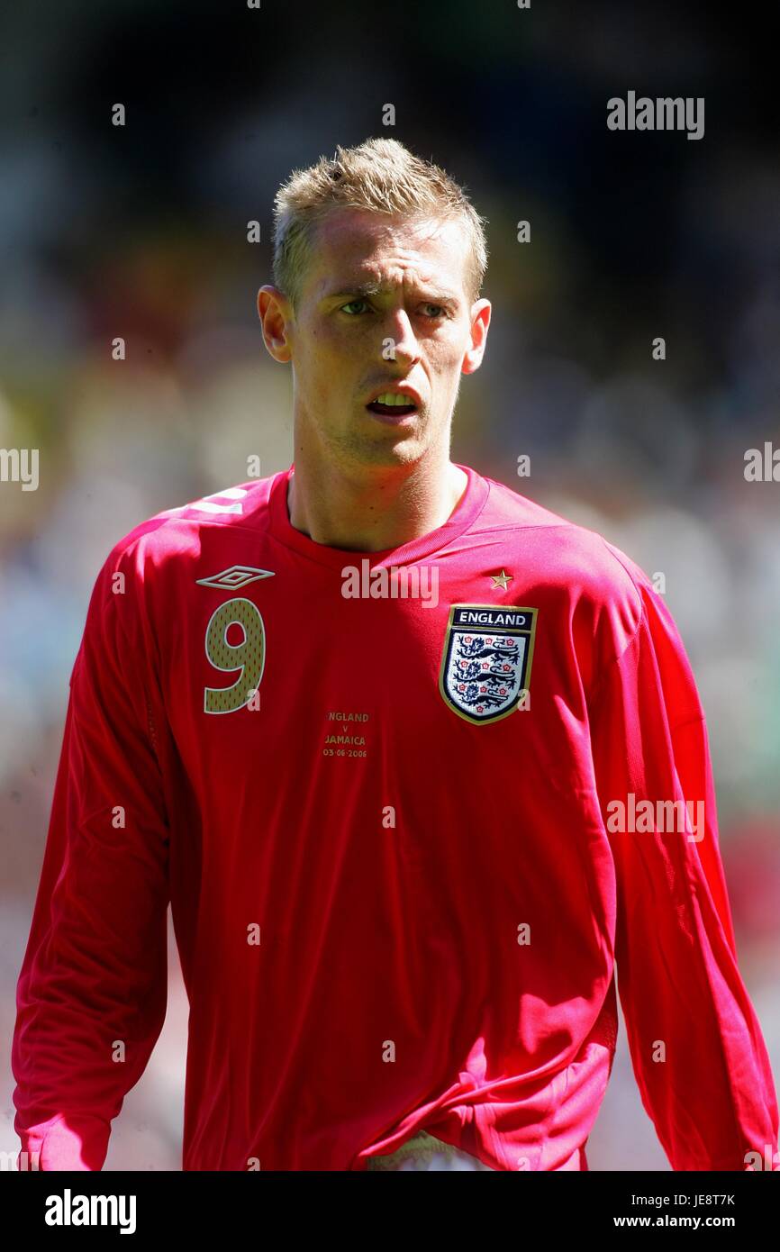 PETER CROUCH ENGLAND & LIVERPOOL FC OLD TRAFFORD MANCHESTER ENGLAND 03 ...