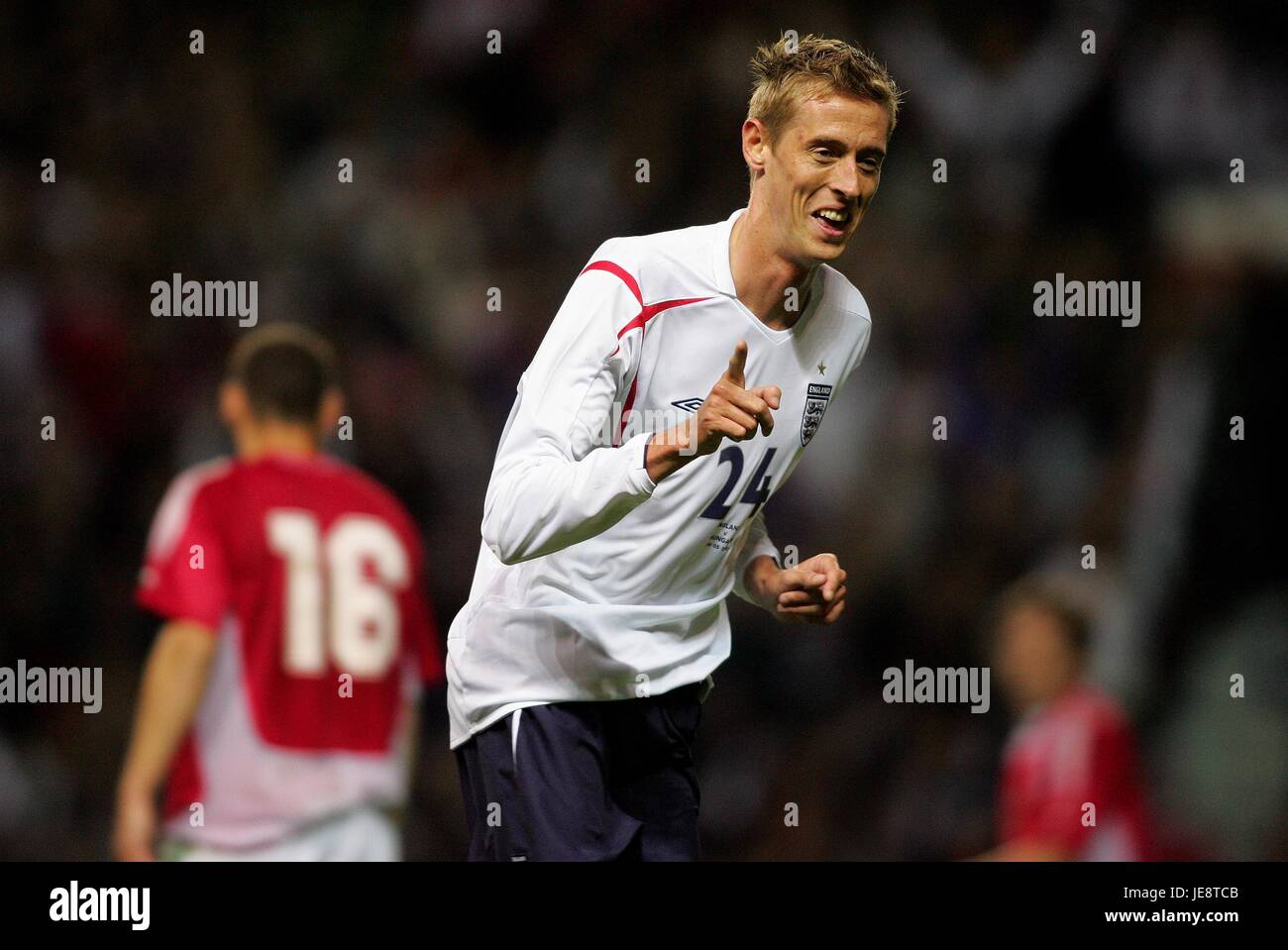PETER CROUCH ENGLAND & LIVERPOOL FC OLD TRAFFORD MANCHESTER 30 May 2006 ...