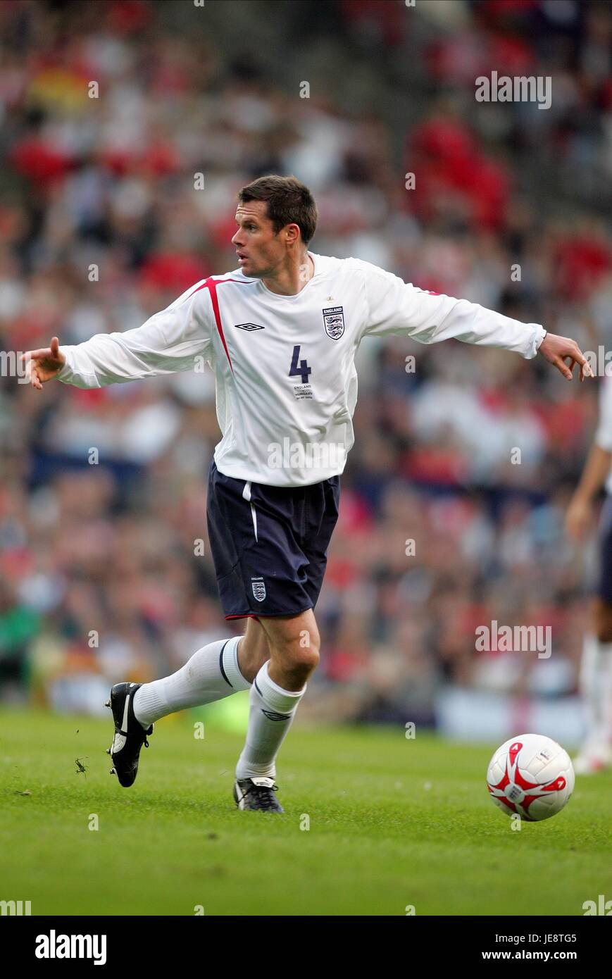 JAMIE CARRAGHER ENGLAND V HUNGARY OLD TRAFFORD MANCHESTER ENGLAND 30 ...
