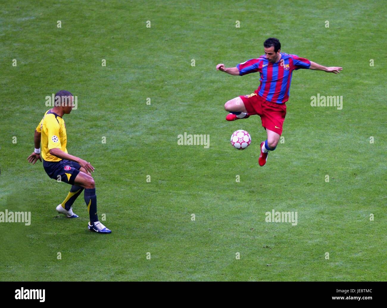 Ludovic giuly fc barcelona hi-res stock photography and images - Alamy