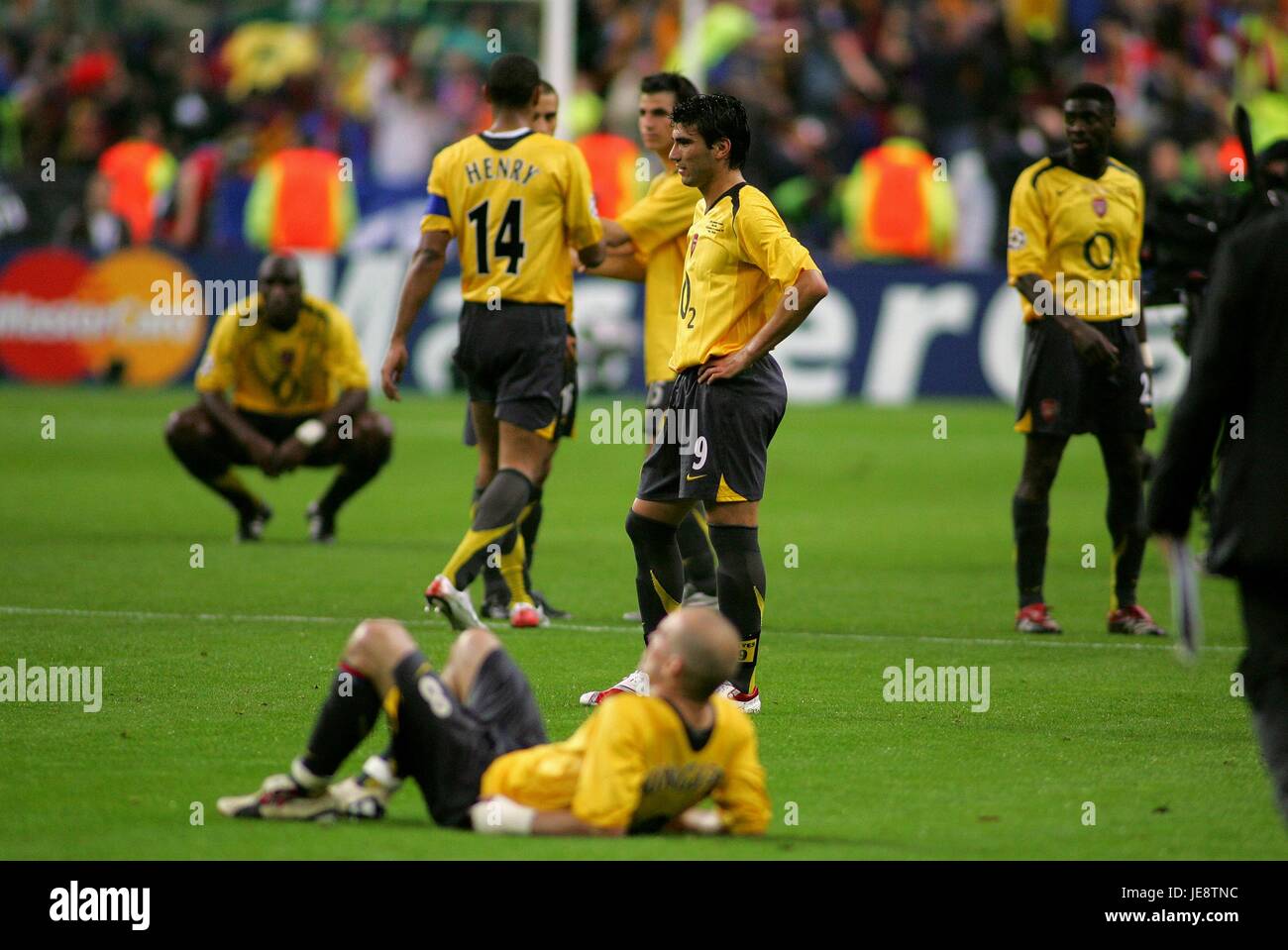 Ljungberg arsenal goal hi-res stock photography and images - Alamy