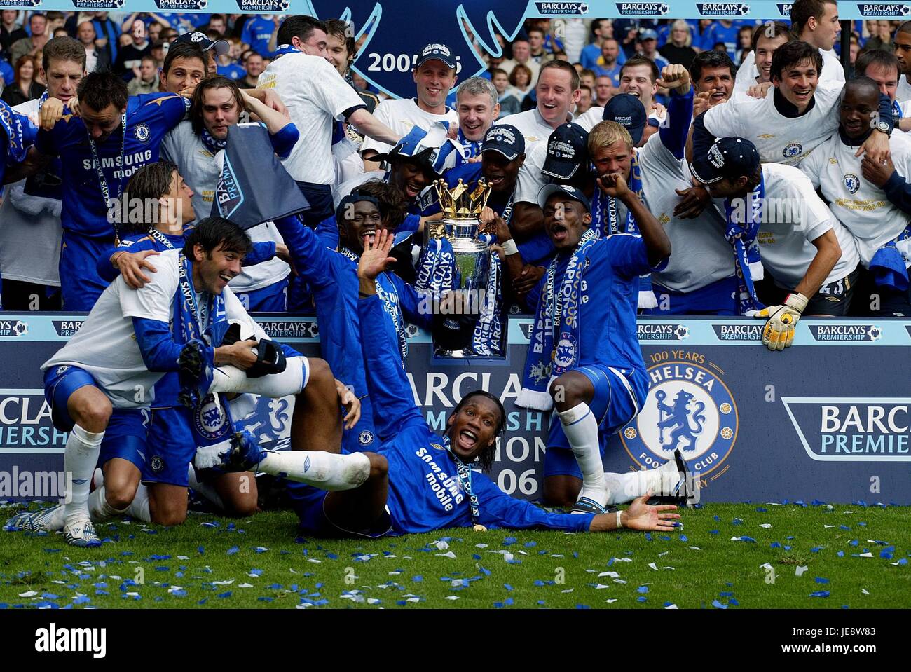 CHELSEA PLAYERS CELEBRATE PREMIERSHIP CHAMPIONS 05/06 STAMFORD BRIDGE ...