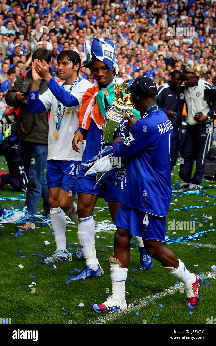 Claude makelele chelsea hi-res stock photography and images - Alamy