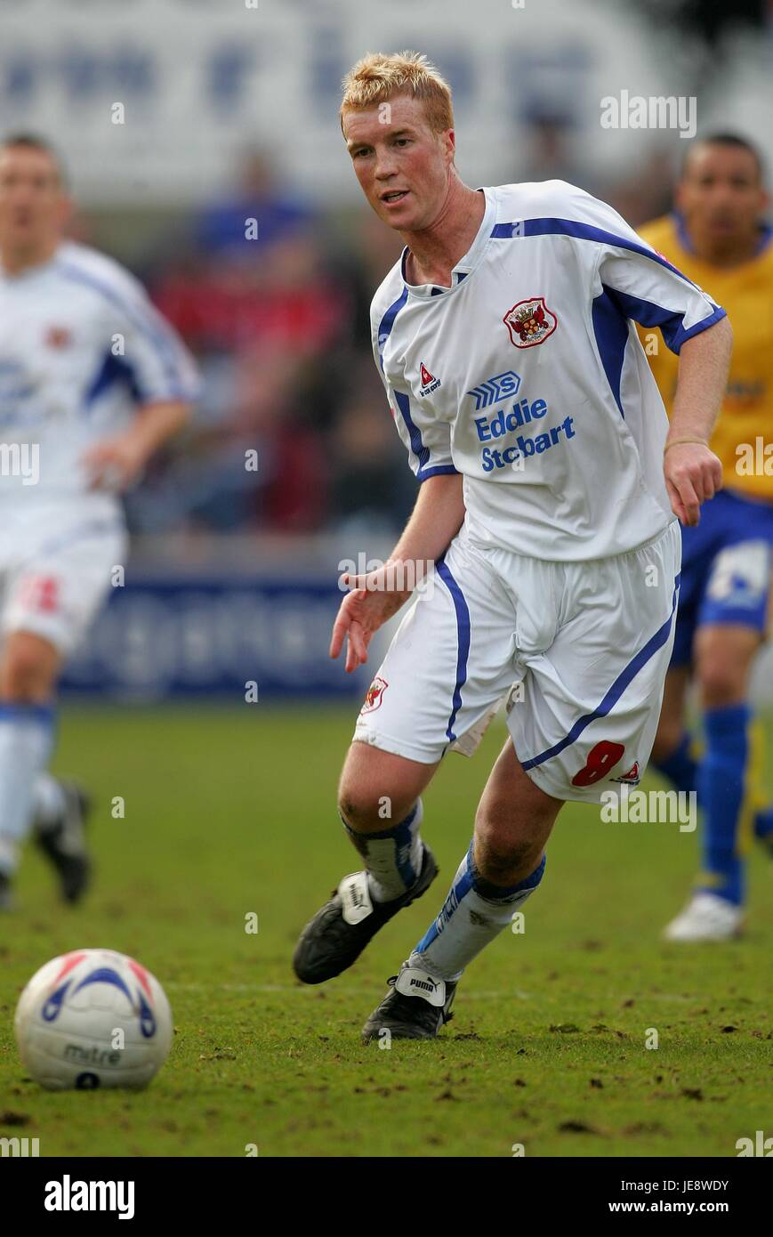CHRIS LUMSDON CARLISLE UNITED FC FIELD MILL MANSFILED ENGLAND 22 April ...