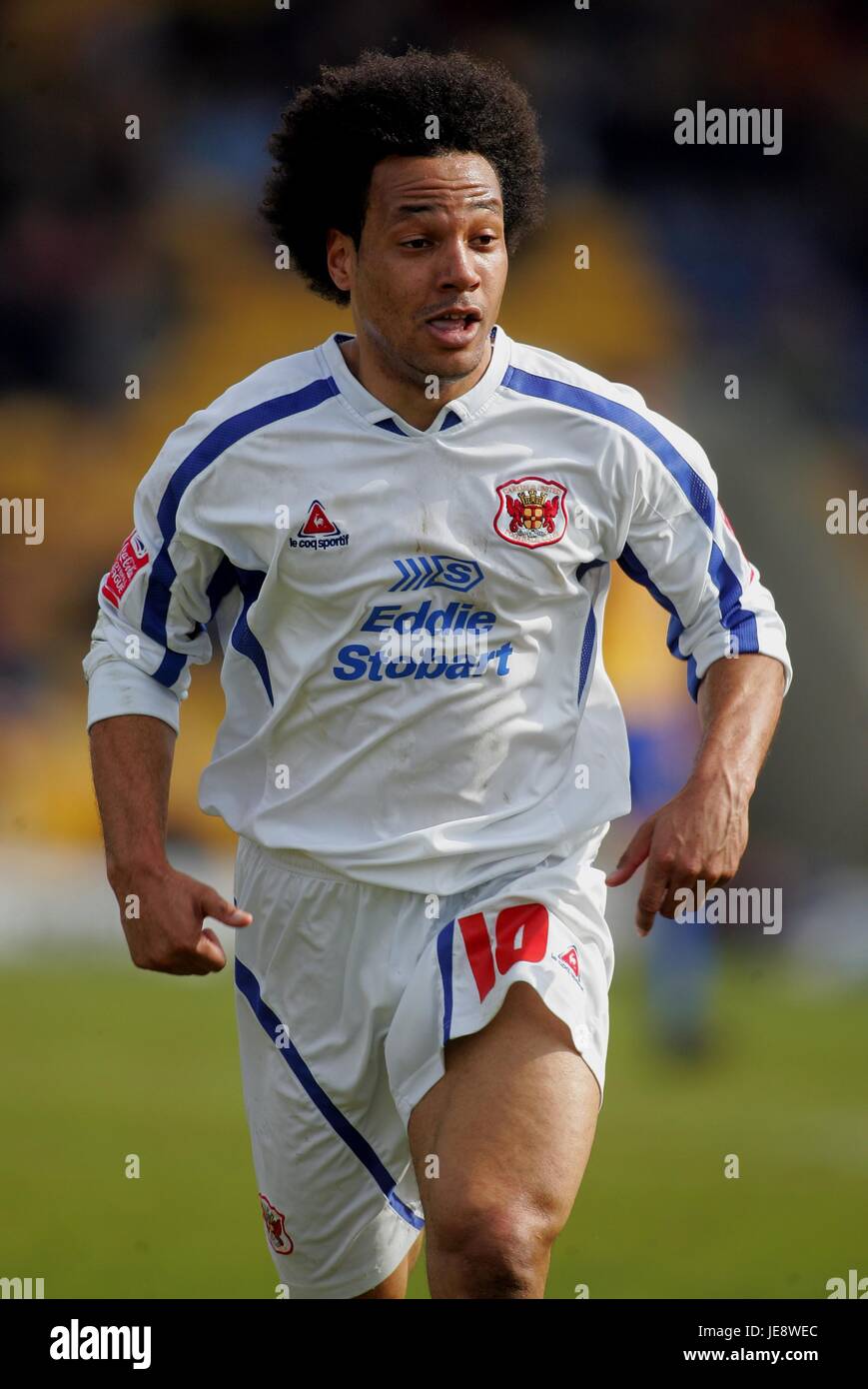 KARL HAWLEY CARLISLE UNITED FC FIELD MILL MANSFILED ENGLAND 22 April ...