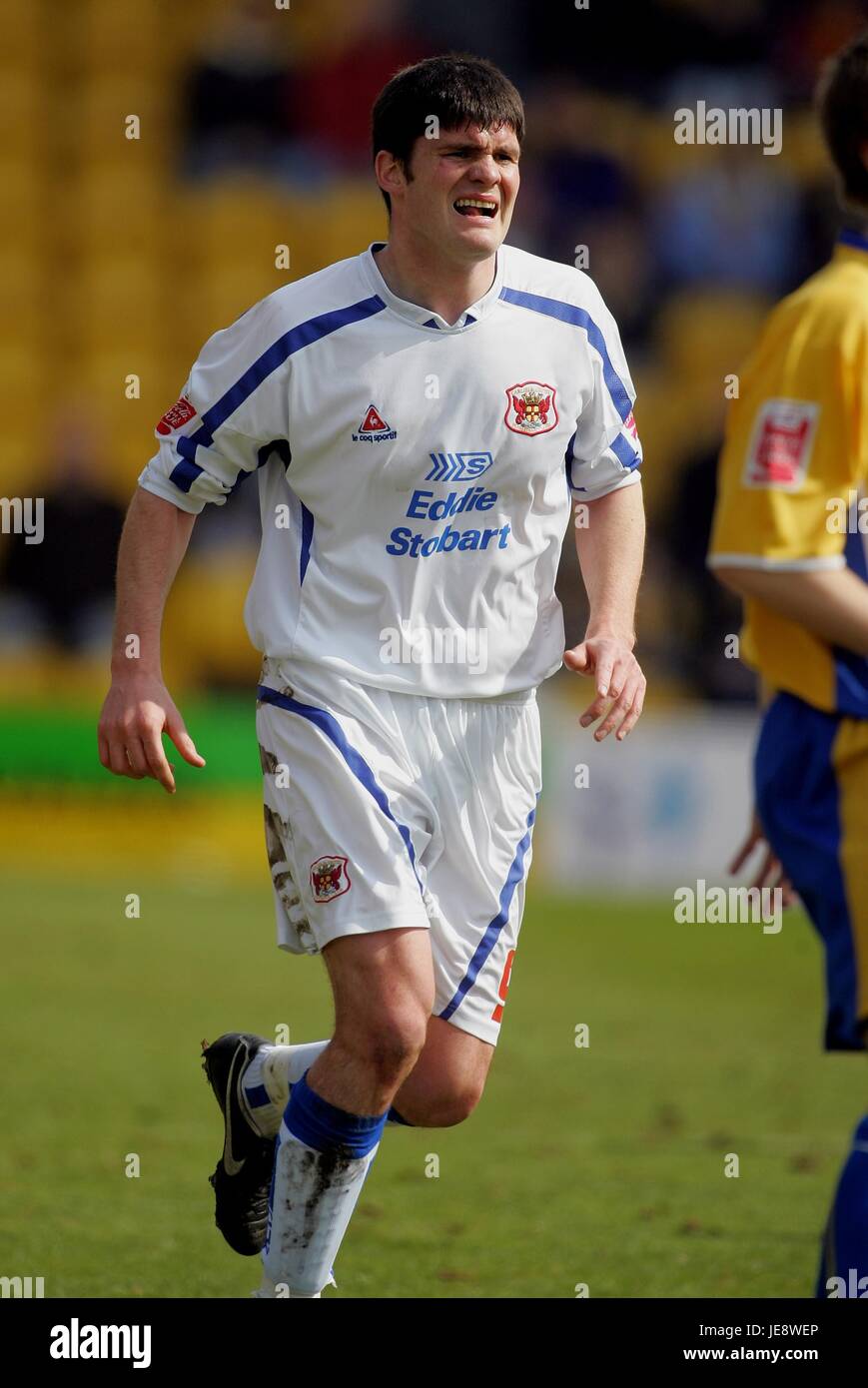 DEREK HOLMES CARLISLE UNITED FC FIELD MILL MANSFILED ENGLAND 22 April ...