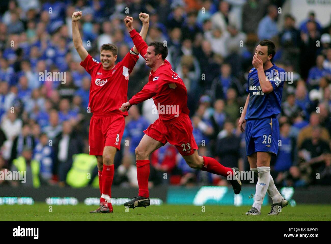 Steven gerrard and jamie carragher hi-res stock photography and images ...