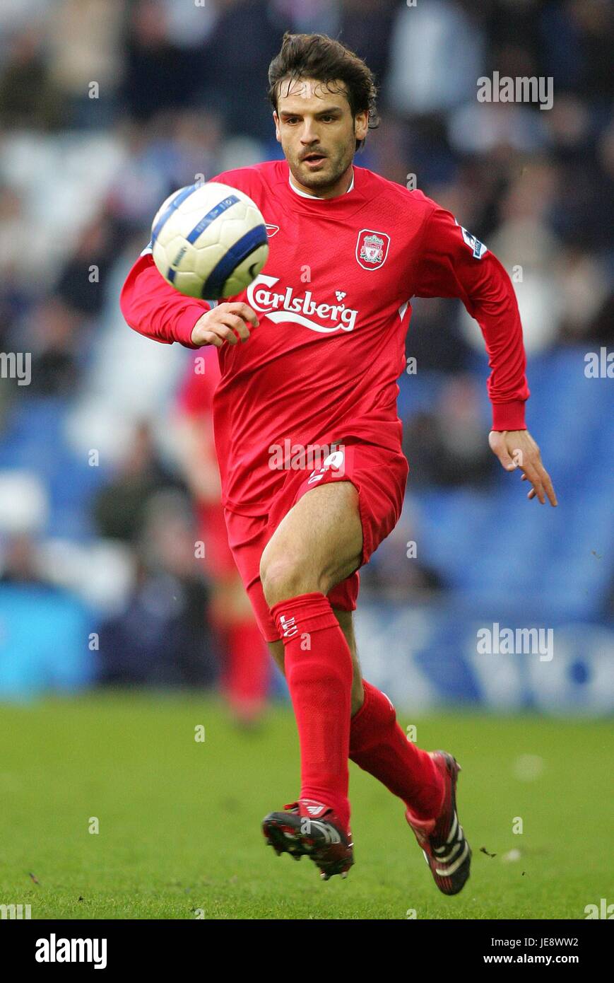 Fernando morientes liverpool hi-res stock photography and images - Alamy